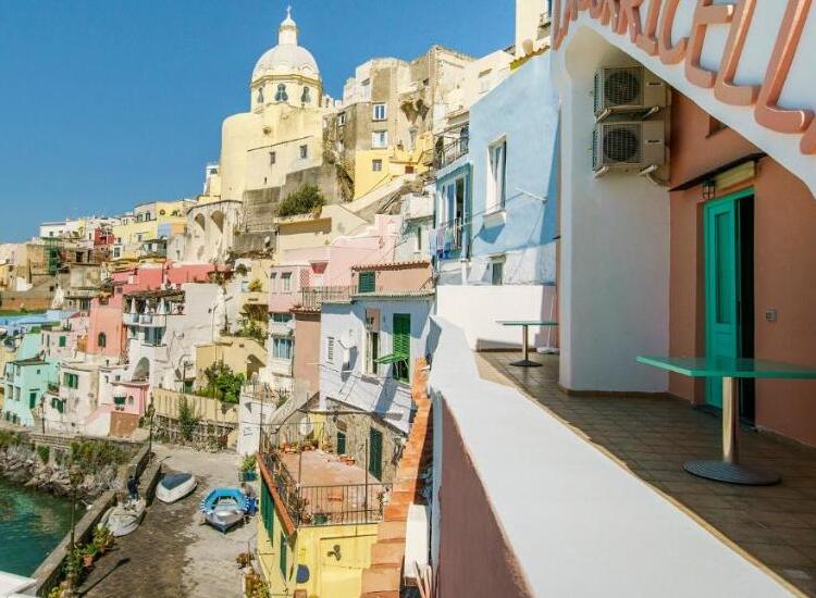 Dove dormire a Procida: le migliori zone, hotel e B&B | Nomavic